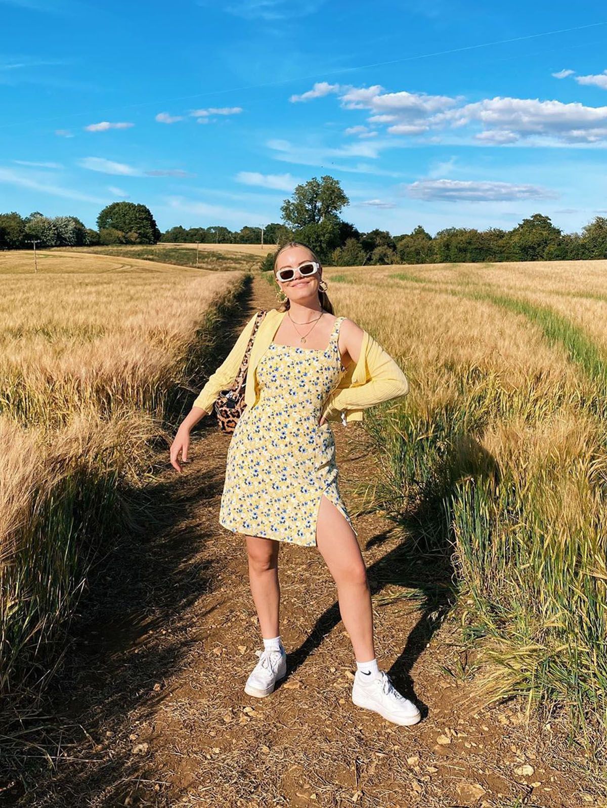 8 Outfits That Are Perfect for Social Distancing Meet-Ups | Who What Wear