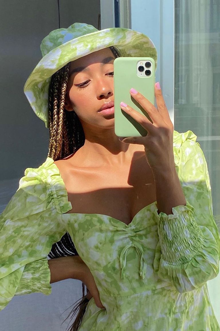 The 18 Best Bucket Hats Fashion Girls Are Wearing Now | Who What Wear