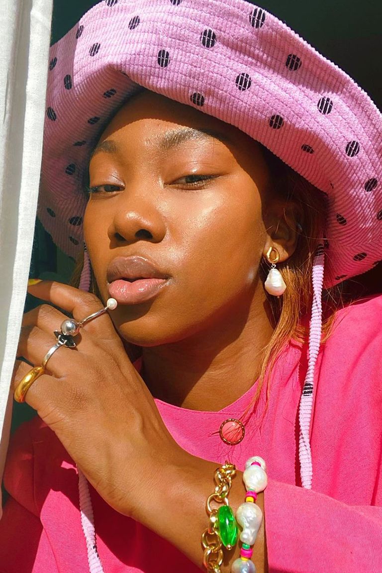The 18 Best Bucket Hats Fashion Girls Are Wearing Now | Who What Wear