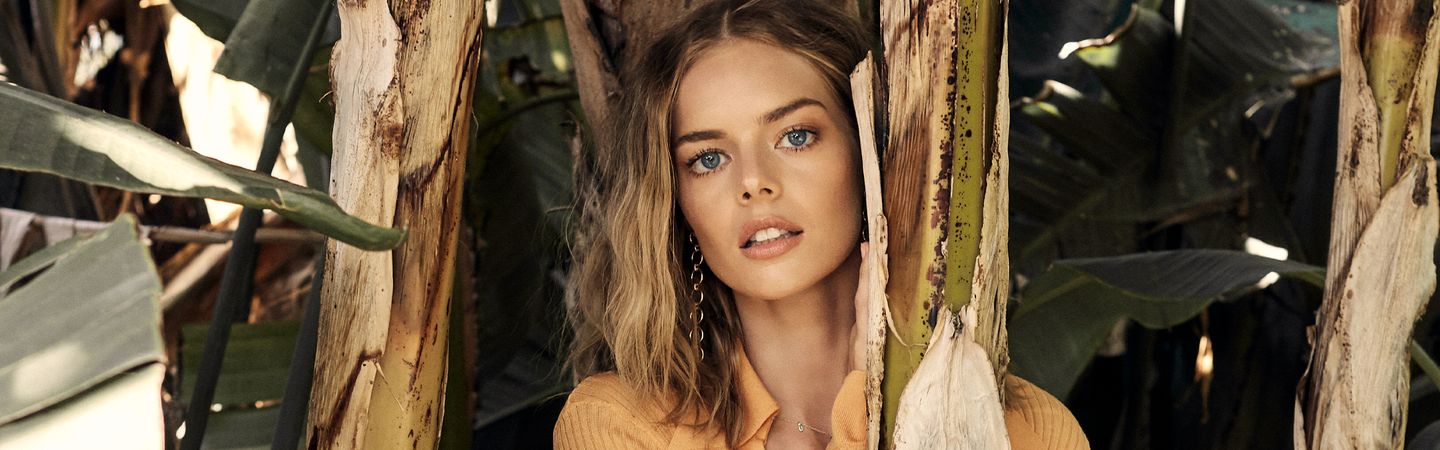 Samara Weaving Is Taking Hollywood by Storm | Who What Wear