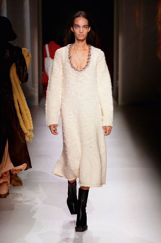 The 9 Best Fabrics to Wear During Fall | Who What Wear