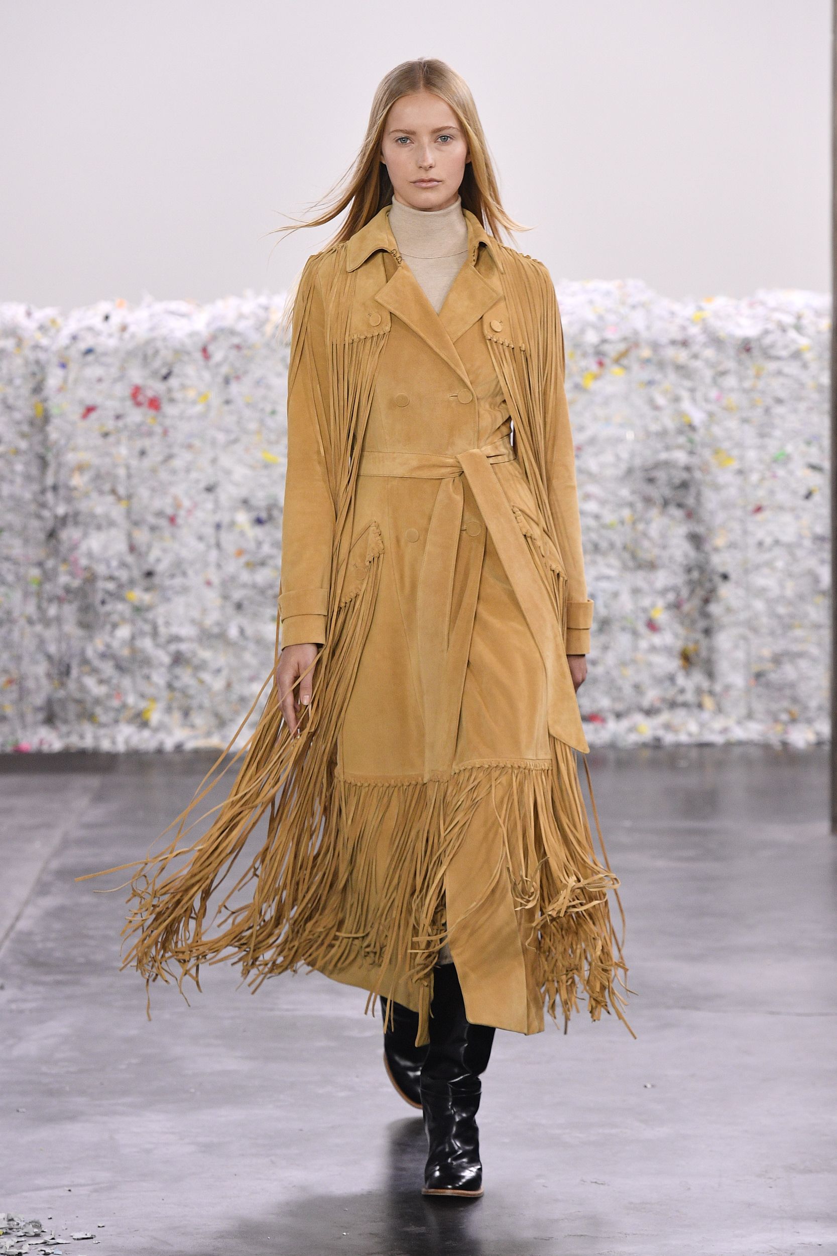 The 9 Best Fabrics to Wear During Fall | Who What Wear