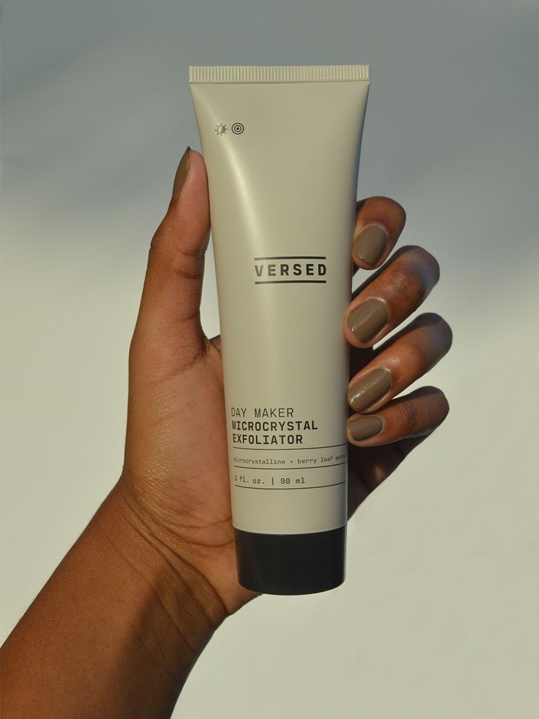 Reviewed: Versed Day Maker Microcrystal Exfoliator | Who What Wear