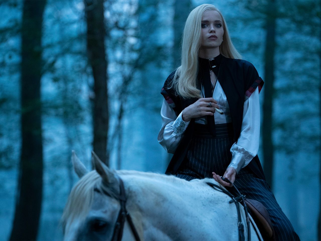 Actress Abbey Lee on Lovecraft Country and '90s Fashion | Who What Wear