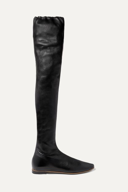 The Fall 2020 Flat-Boot Trend Is Finally Here | Who What Wear