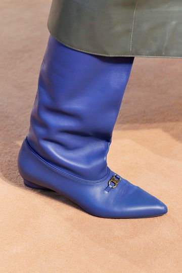 The Fall 2020 Flat-Boot Trend Is Finally Here | Who What Wear
