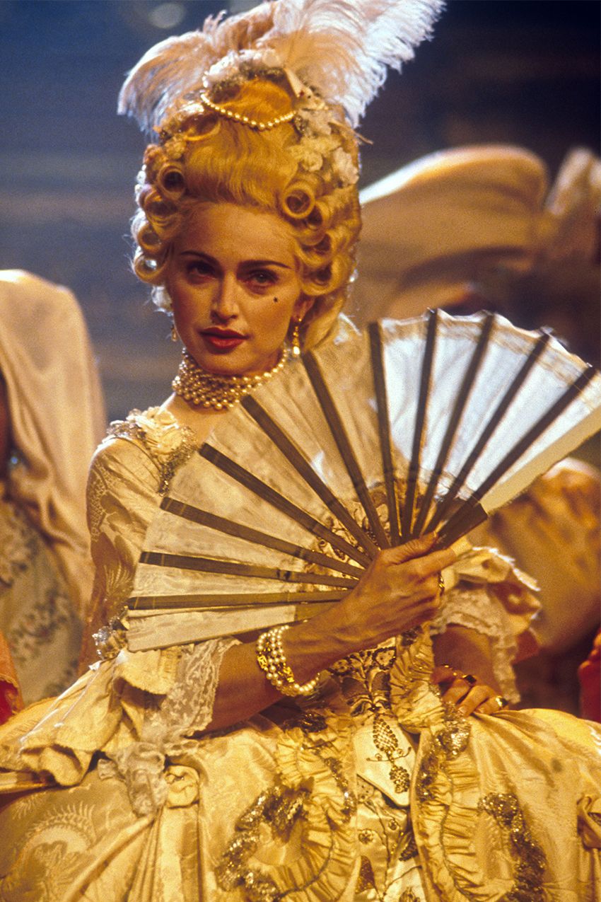 The 30 Best MTV Video Music Awards Outfits of All Time | Who What Wear