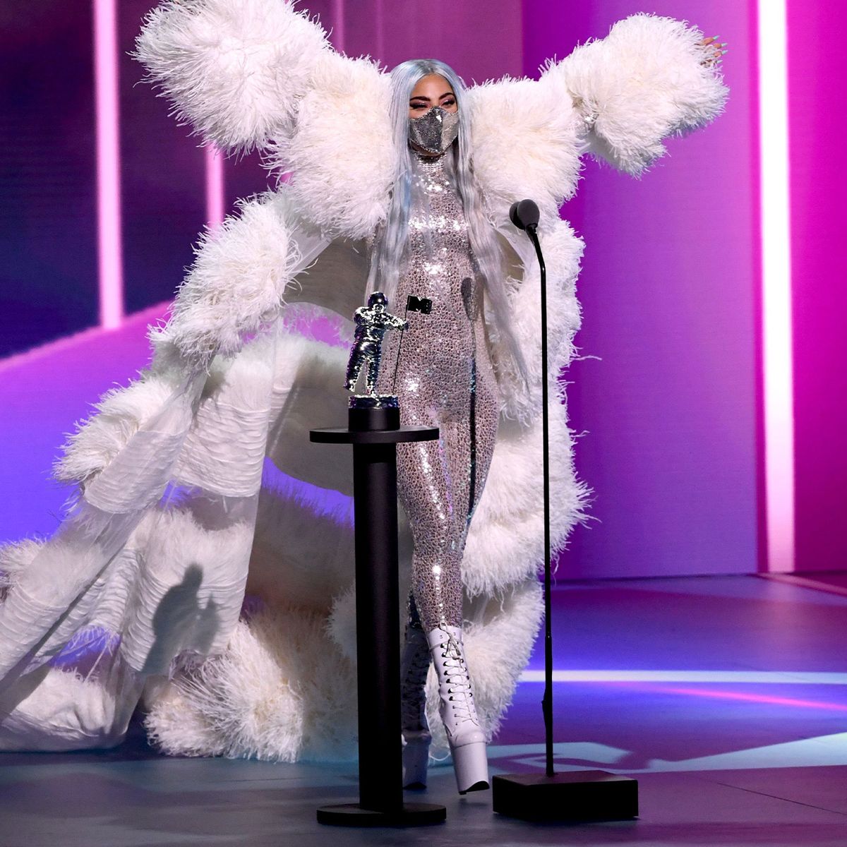 Lady Gaga Already Won the VMAs With Her Epic Face Masks | Who What Wear