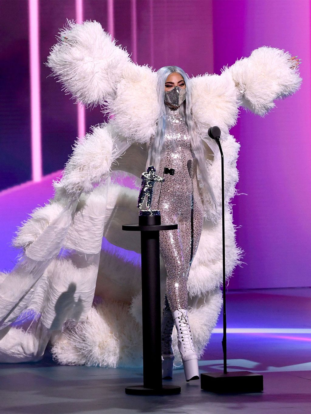 Lady Gaga Already Won the VMAs With Her Epic Face Masks | Who What Wear