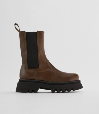 The Fall Shoe Trends Fashion Girls Are Wearing in 2020 | Who What Wear