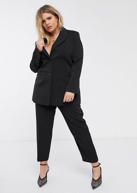 The 5 Top Fashion Basics, According to a Stylist | Who What Wear