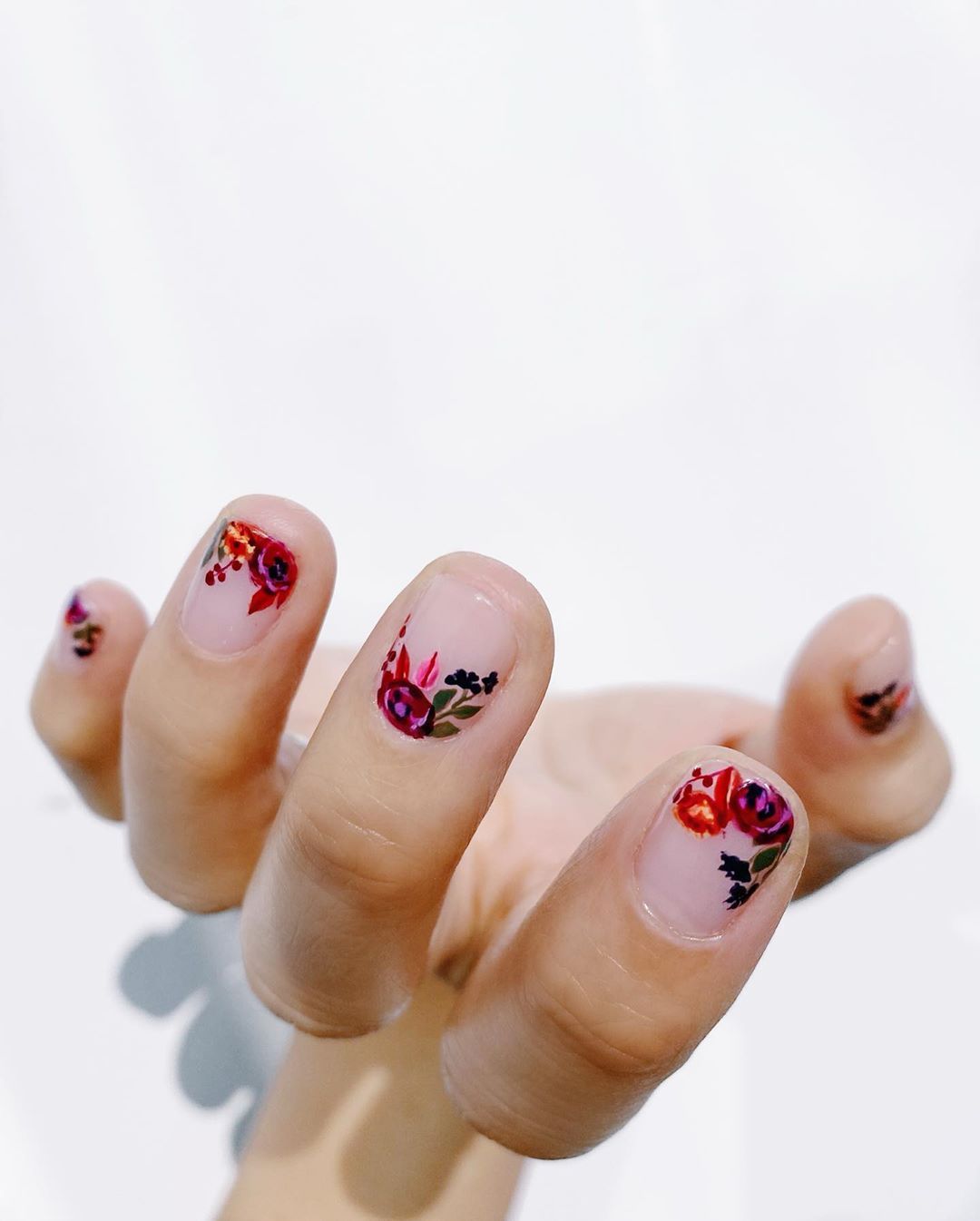 7 Grown-Up Ways to Channel the Cottagecore Beauty Trend | Who What Wear