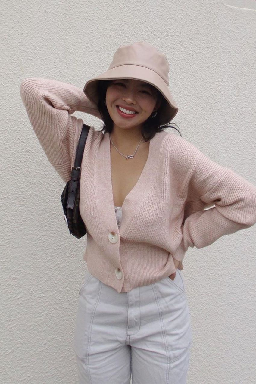 27 Bucket-Hat Outfits That We're Betting You'll Want to Try | Who What Wear