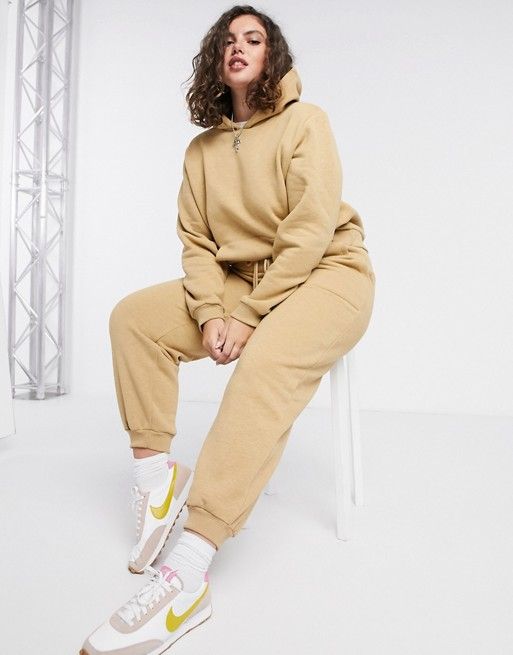 5 Comfortable Fall Outfits That Are Perfect for WFH | Who What Wear