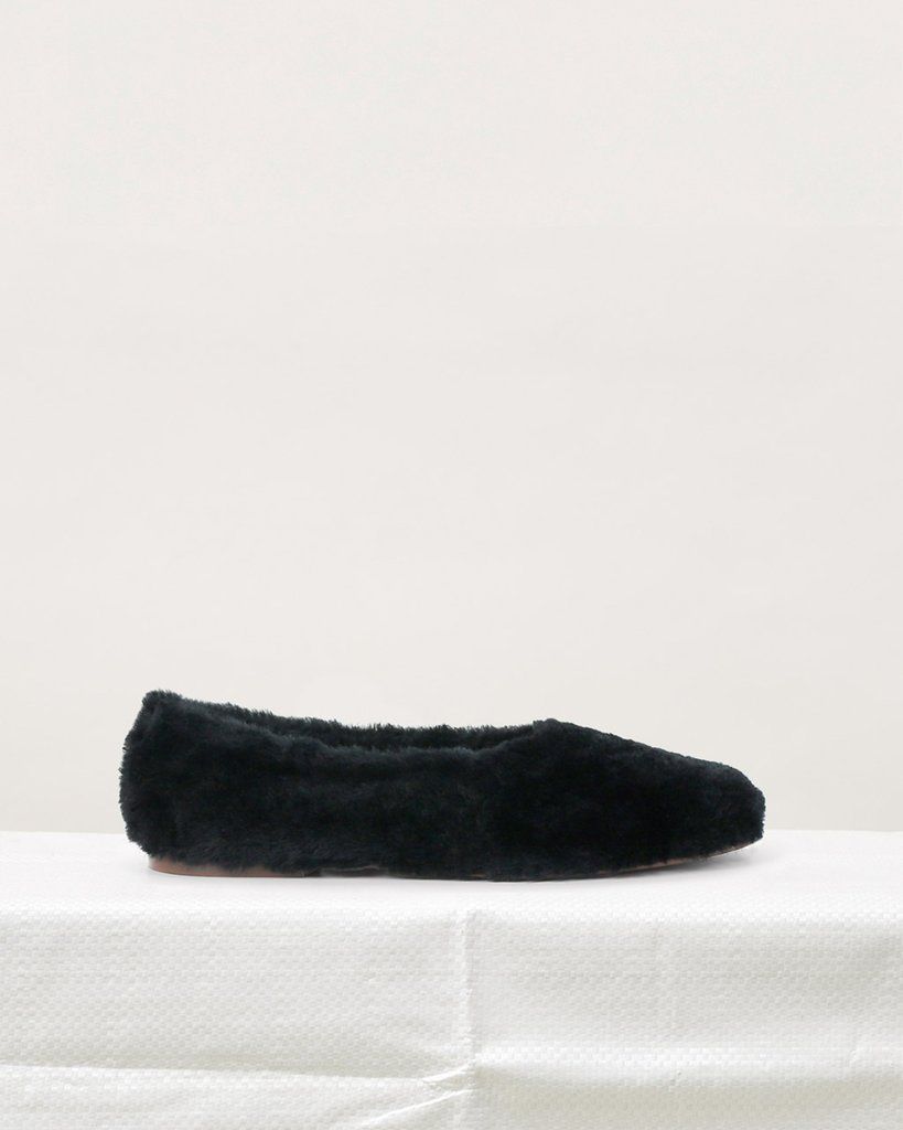 23 Pairs of Cozy Shoes I Really Just Want to Live In | Who What Wear