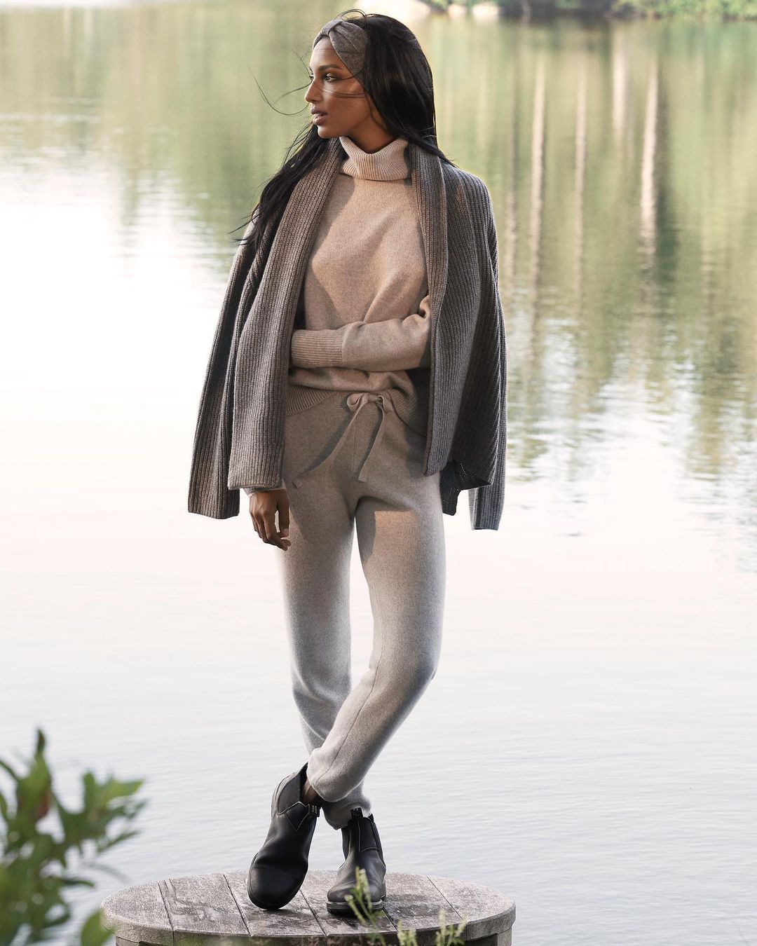 The 8 Best Sweater Brands for the Chicest Pieces | Who What Wear