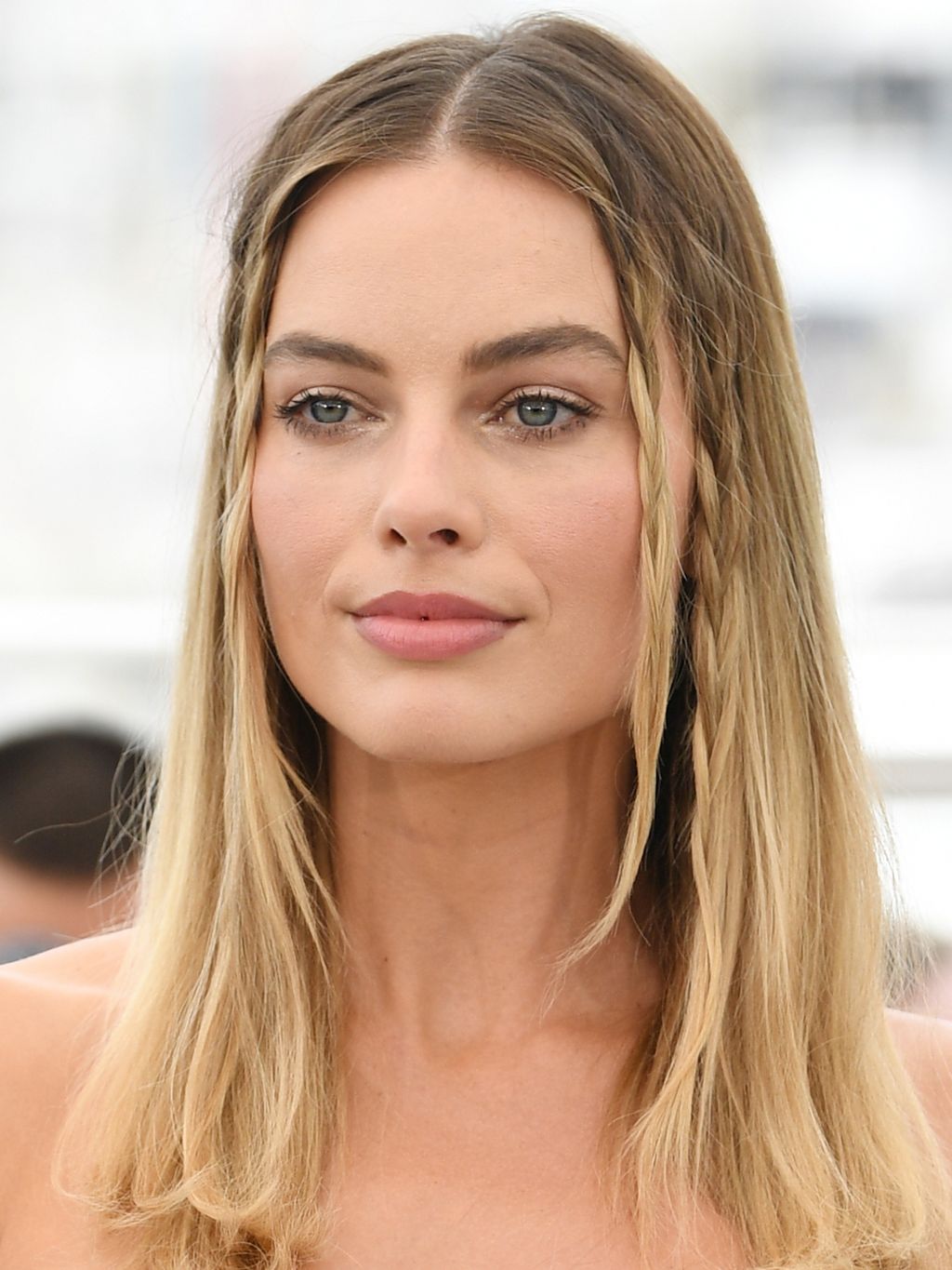 The 5 Best Hair Colors for Thin Hair, According to Experts | Who What Wear