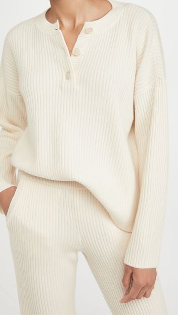 8 Easy Staples California Women Wear on Repeat | Who What Wear