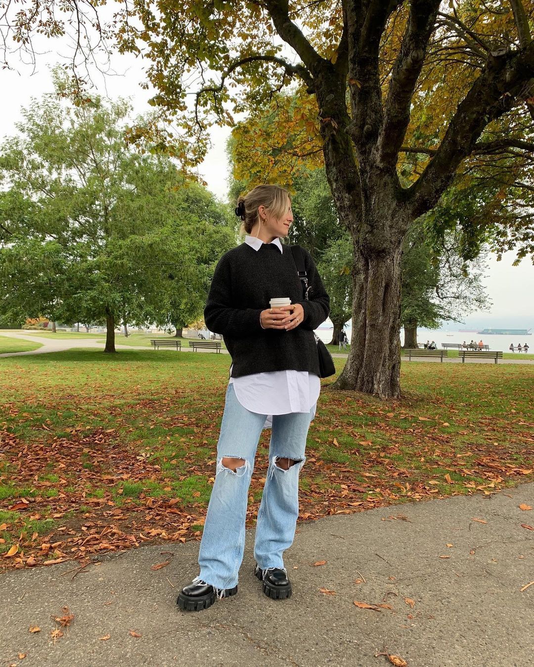 The 11 Coolest Outfits With Ripped Jeans, Hands Down | Who What Wear