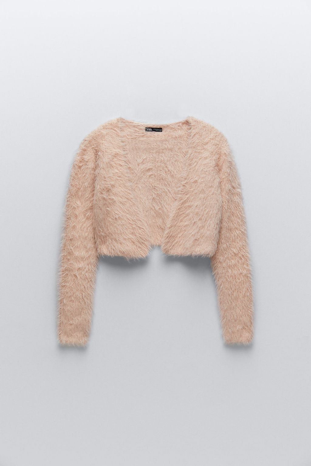 Kendall Jenner Wore the Shrug Trend With Leggings | Who What Wear