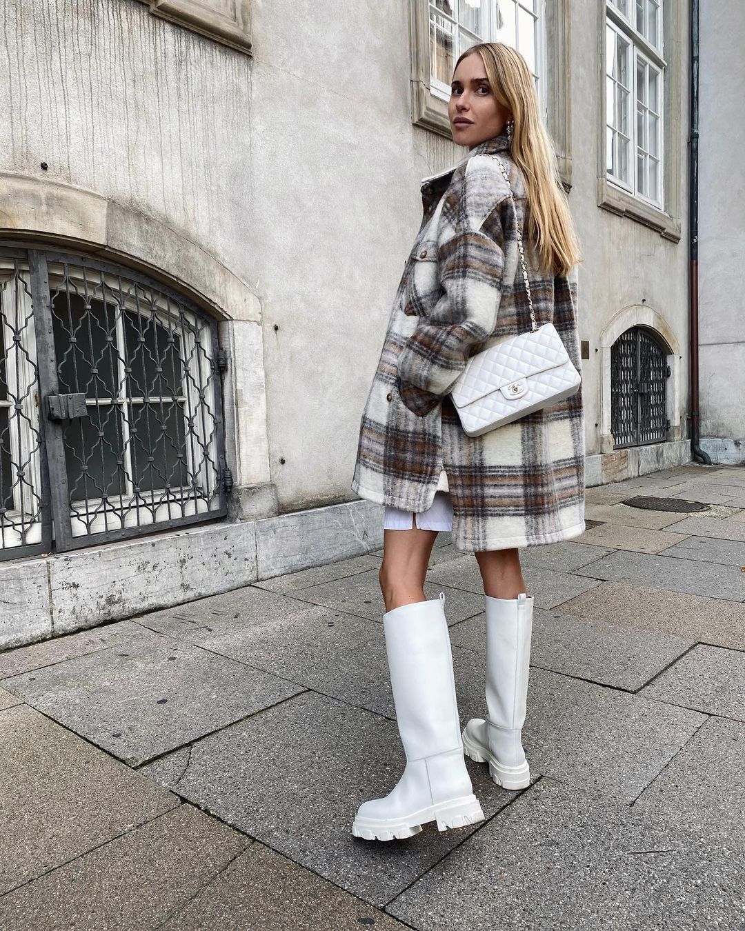 12 Cute Flannel Outfits That'll Keep You Extra Cozy | Who What Wear
