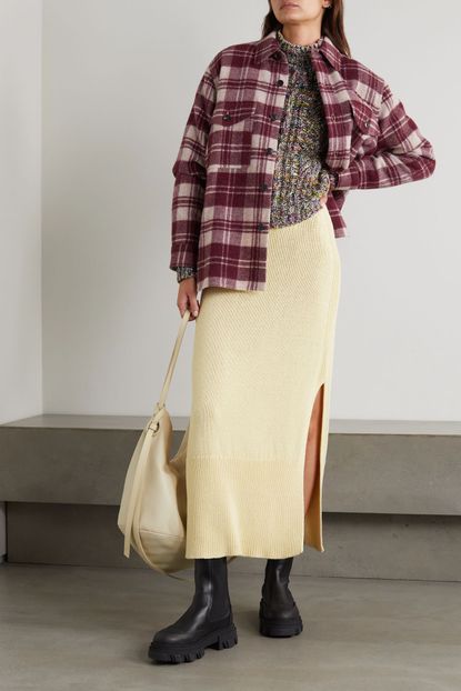 12 Cute Flannel Outfits That'll Keep You Extra Cozy | Who What Wear