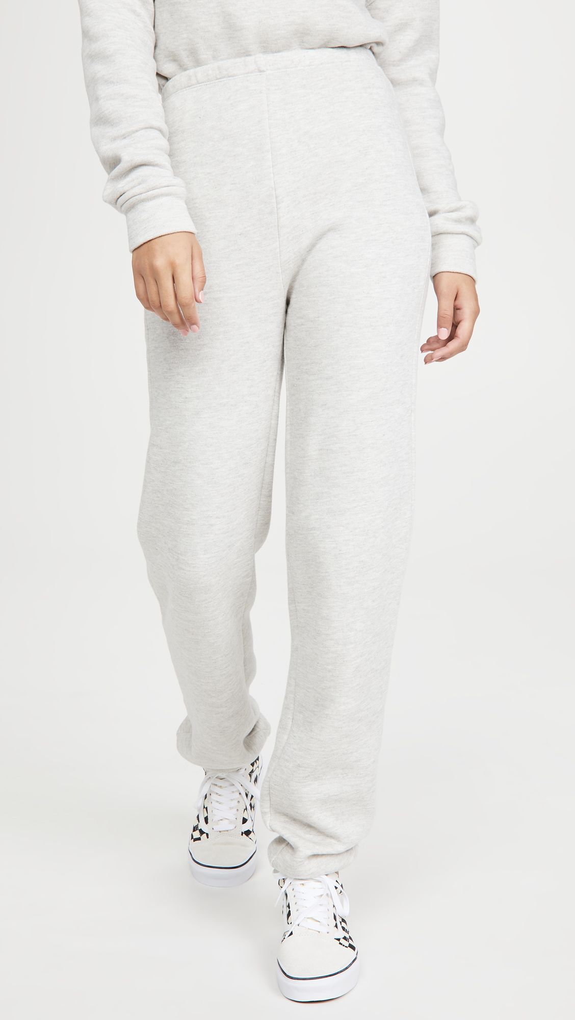6 Chic Outfits to Wear With Sweats for Women | Who What Wear