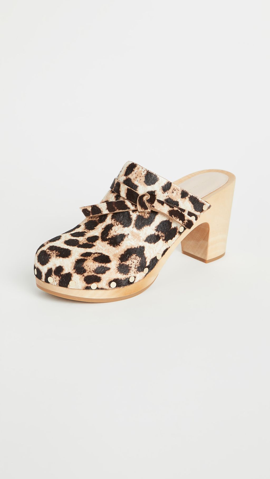 Sarah Jessica Parker Wore Winter's Newest Shoe Trend | Who What Wear