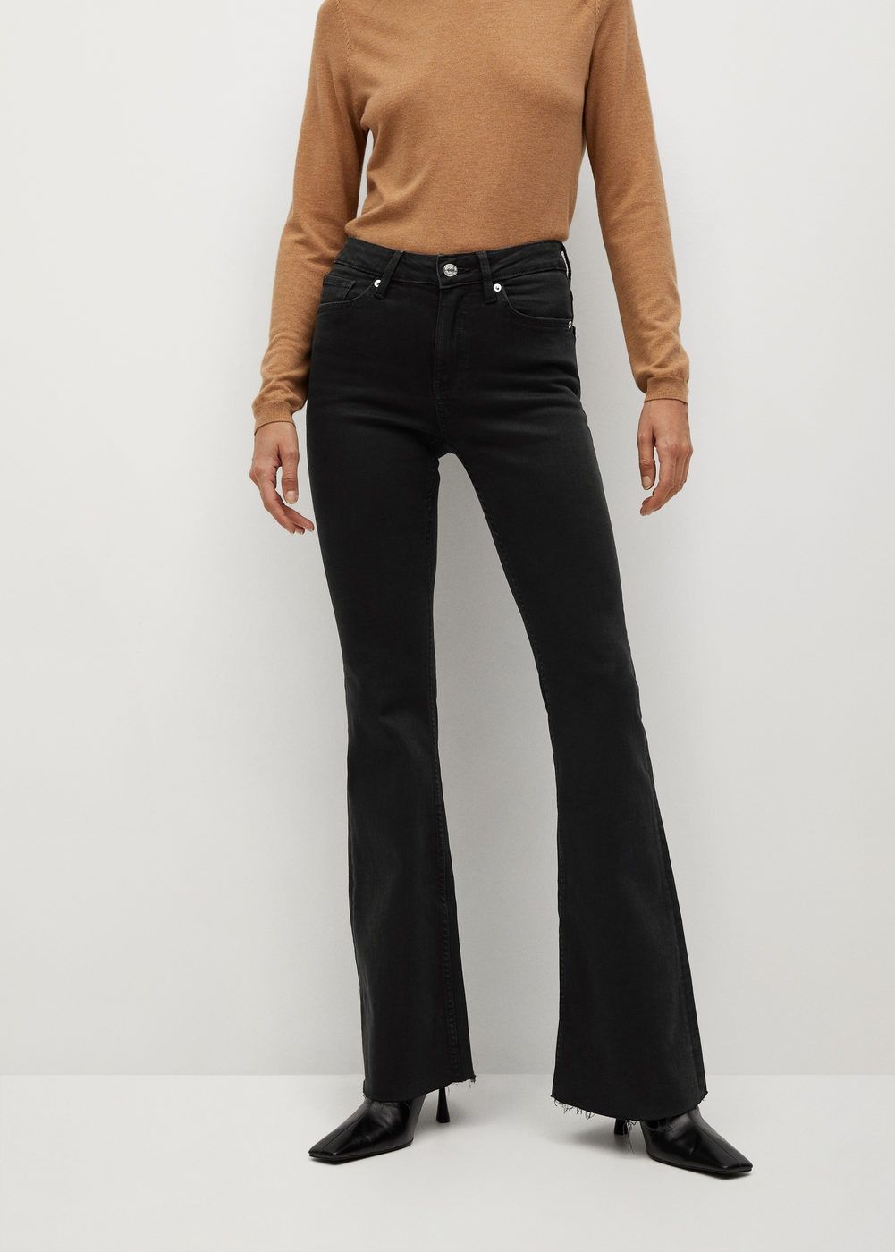 The Denim Trends That Are In and Out for 2021 | Who What Wear