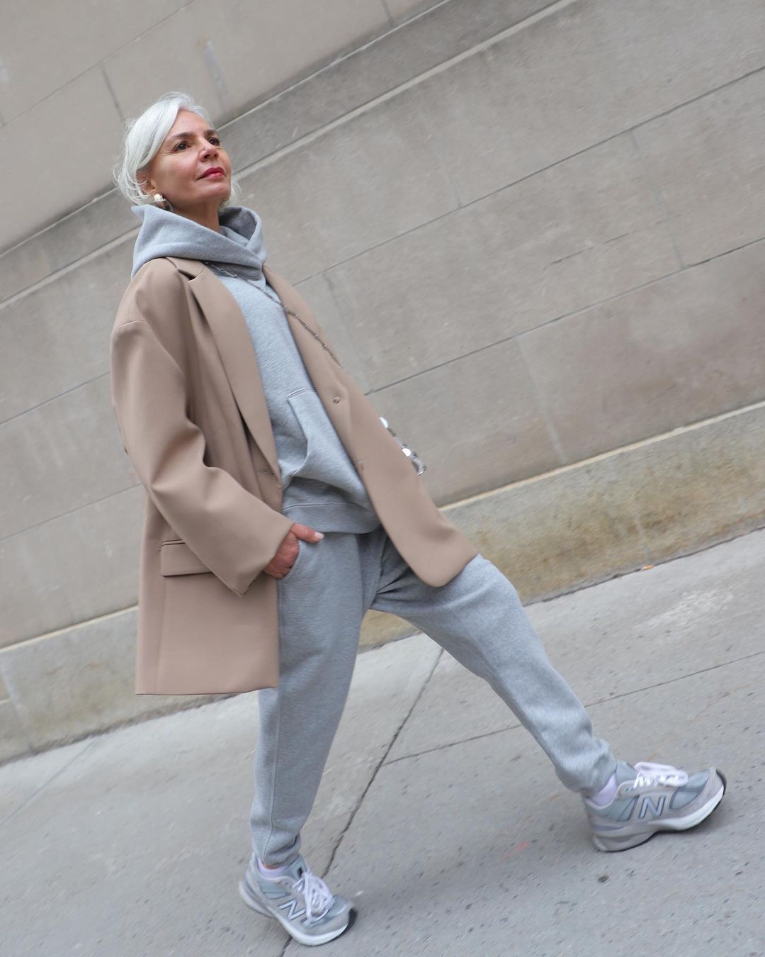 7 Classic Outfits That Are Stylish and Editor-Approved | Who What Wear