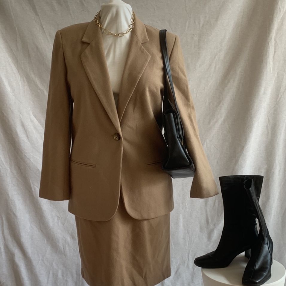 I Thrift Almost All My Outfits—Here Are My Coolest Finds | Who What Wear