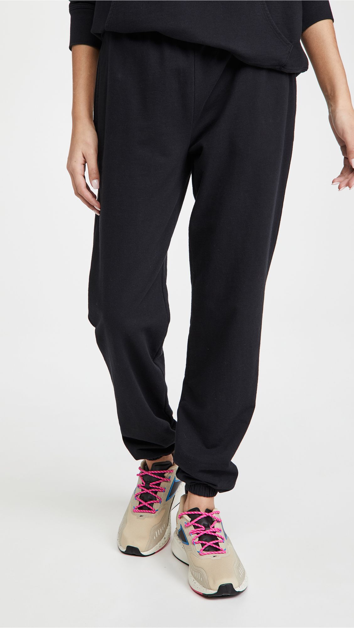 8 Comfortable Clothing Trends That Work for Everyone | Who What Wear