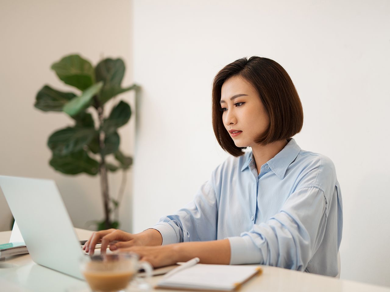 How to Set Realistic Expectations, According to Therapists | Who What Wear