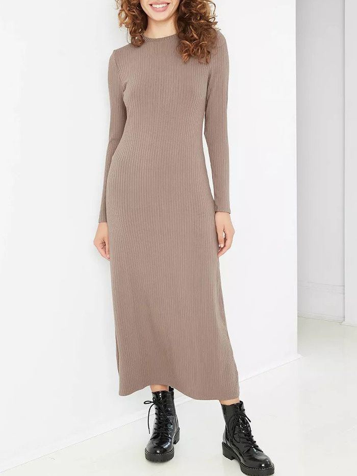 8 Chic Fashion Trends for Modest Dressers in 2021 | Who What Wear