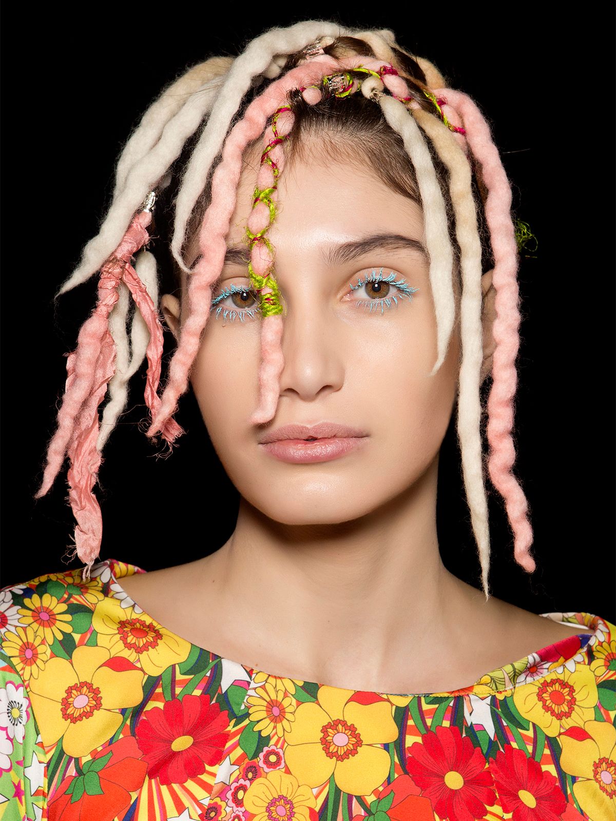 The 16 Best Colored Mascaras, According to a Makeup Artist | Who What Wear