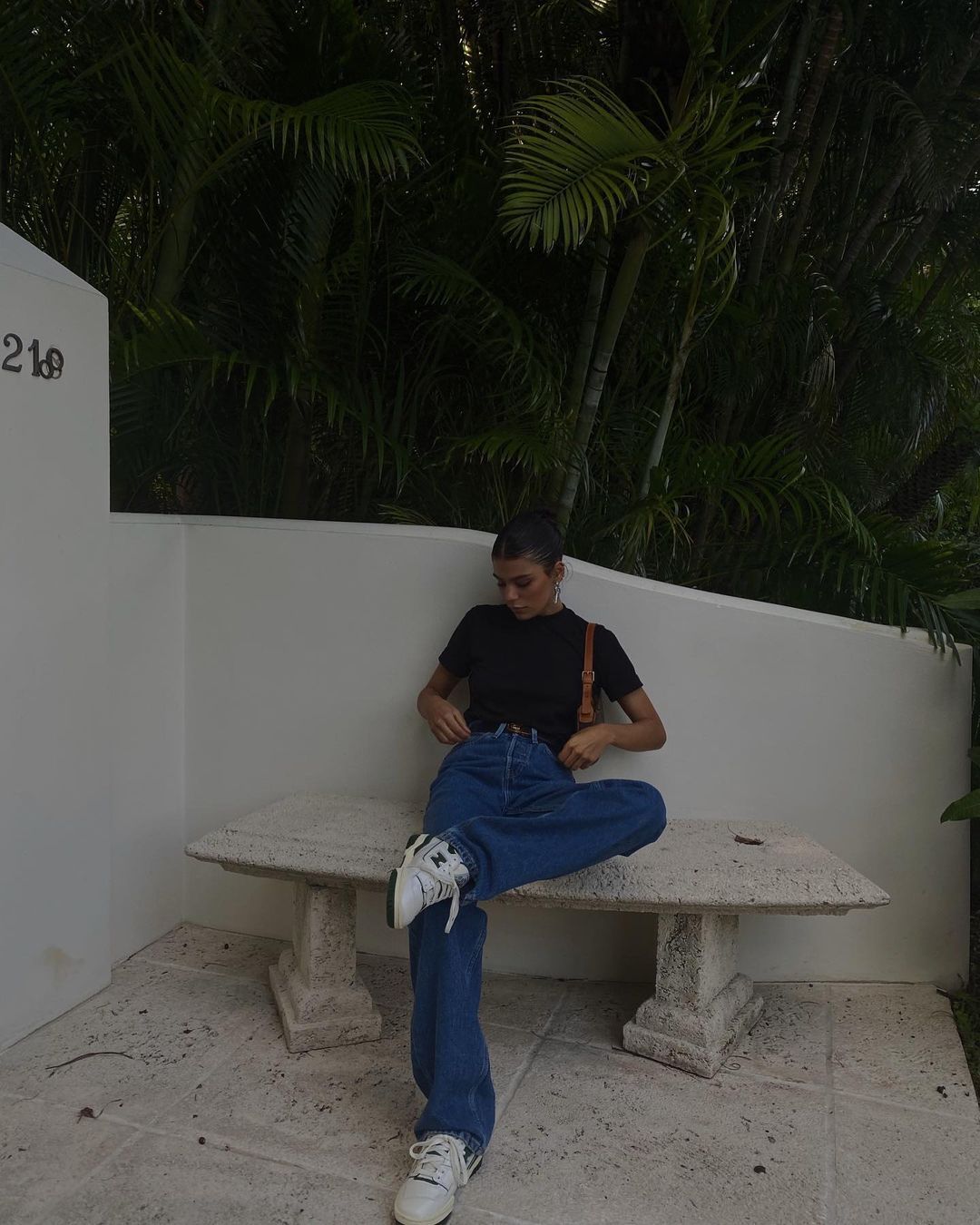 8 Cool Trends Fashion People Are Wearing With Jeans | Who What Wear