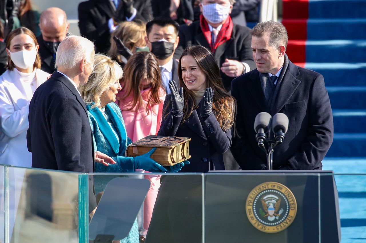 Michelle Obama Wore Wide-Leg Trousers to the Inauguration | Who What Wear