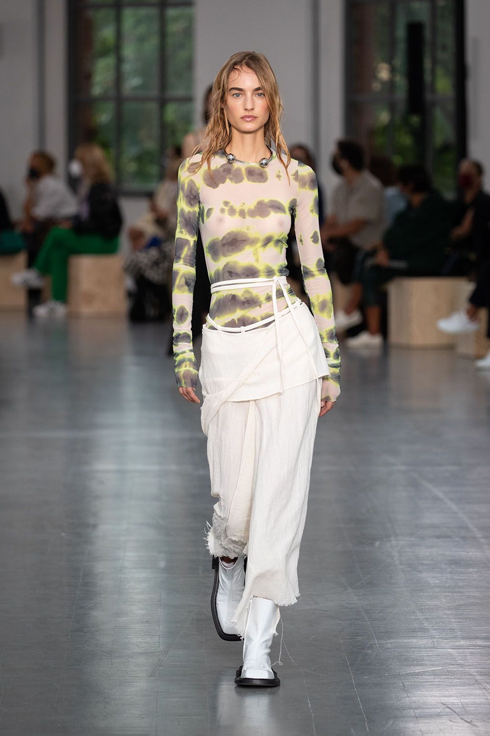 How to Style Low-Rise Pants in 2024 | Who What Wear