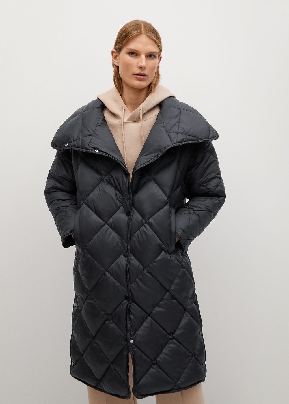 Katie Holmes Wore Mango's Chicest Coat With Trendy Flats | Who What Wear