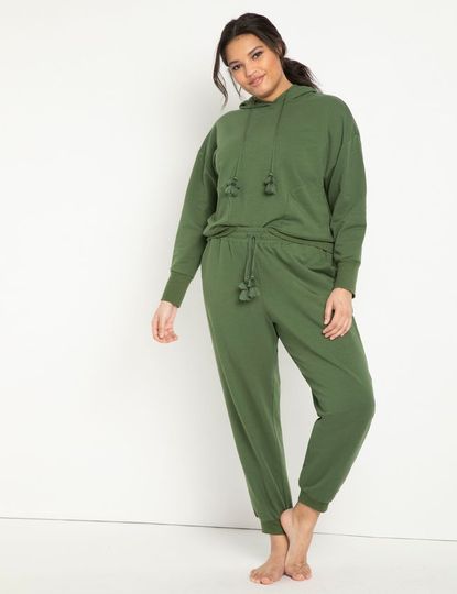 6 Pieces of Relaxed Clothing Fashion People Swear By | Who What Wear