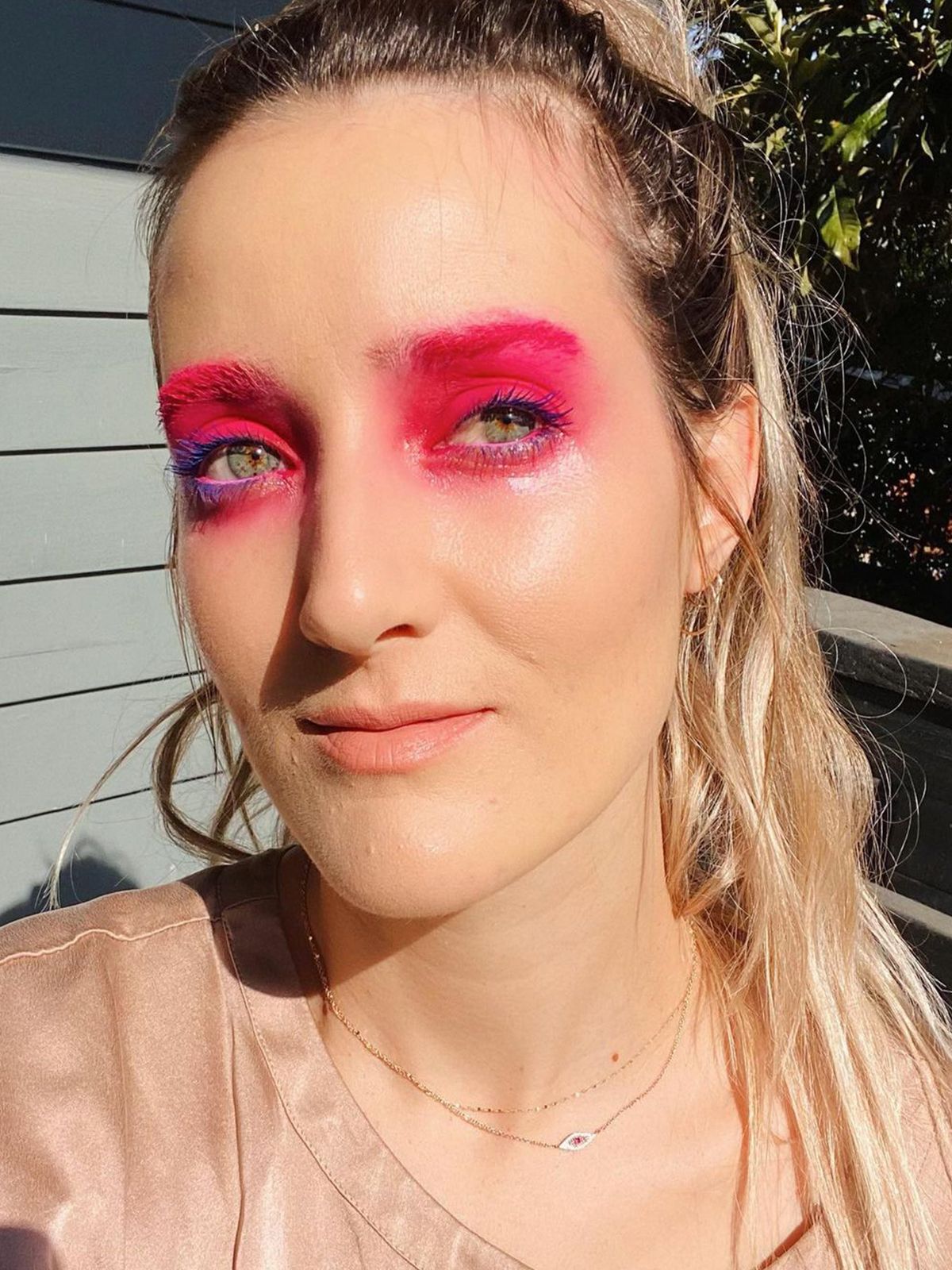 The 18 Coolest Pink Eyeshadow Looks and How to Create Them | Who What Wear