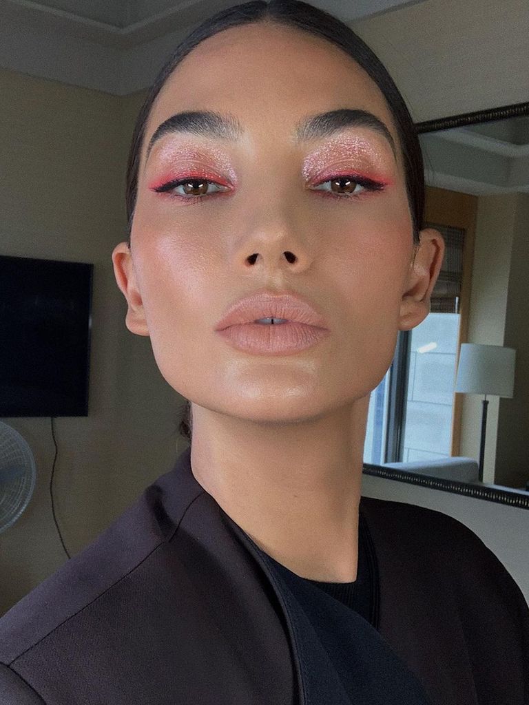 The 18 Coolest Pink Eyeshadow Looks and How to Create Them | Who What Wear