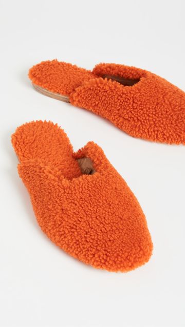 Everything to Know About the House Shoe Trend | Who What Wear