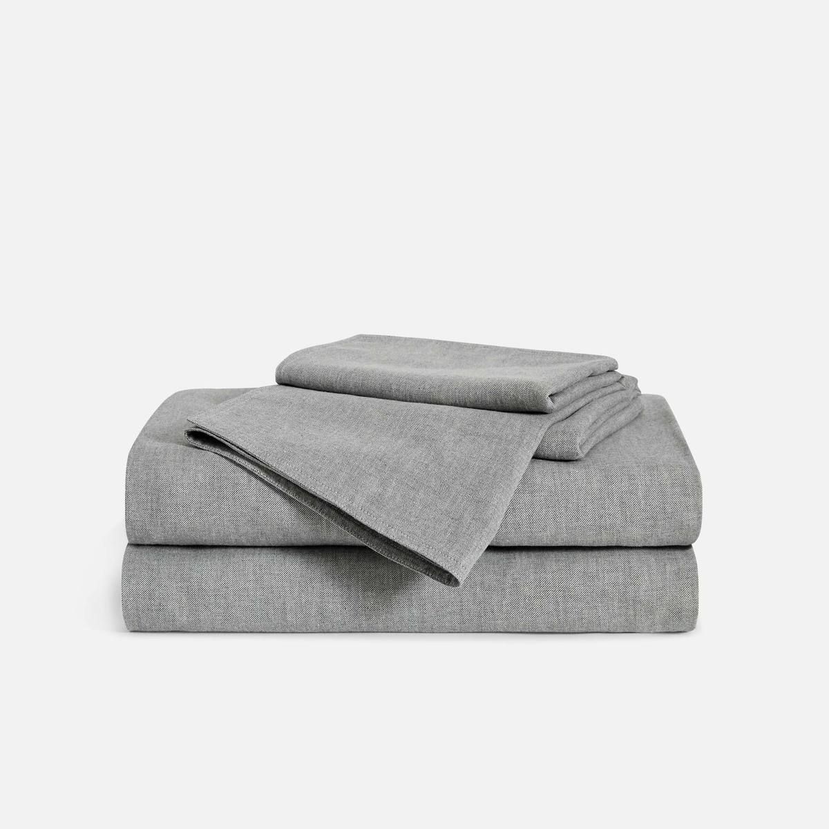 The Best Cozy Bedsheets for a Good Night's Sleep | Who What Wear
