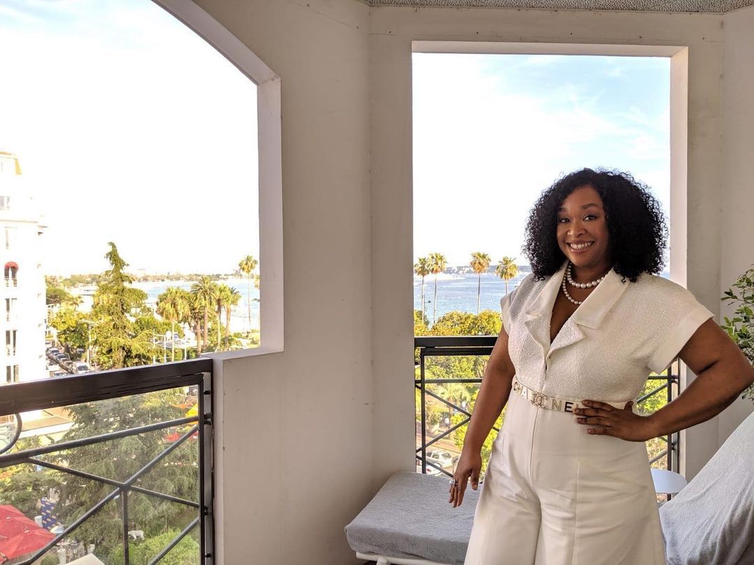 Shonda Rhimes's Stylist Told Us Her 2021 Wardrobe Must-Haves | Who What ...