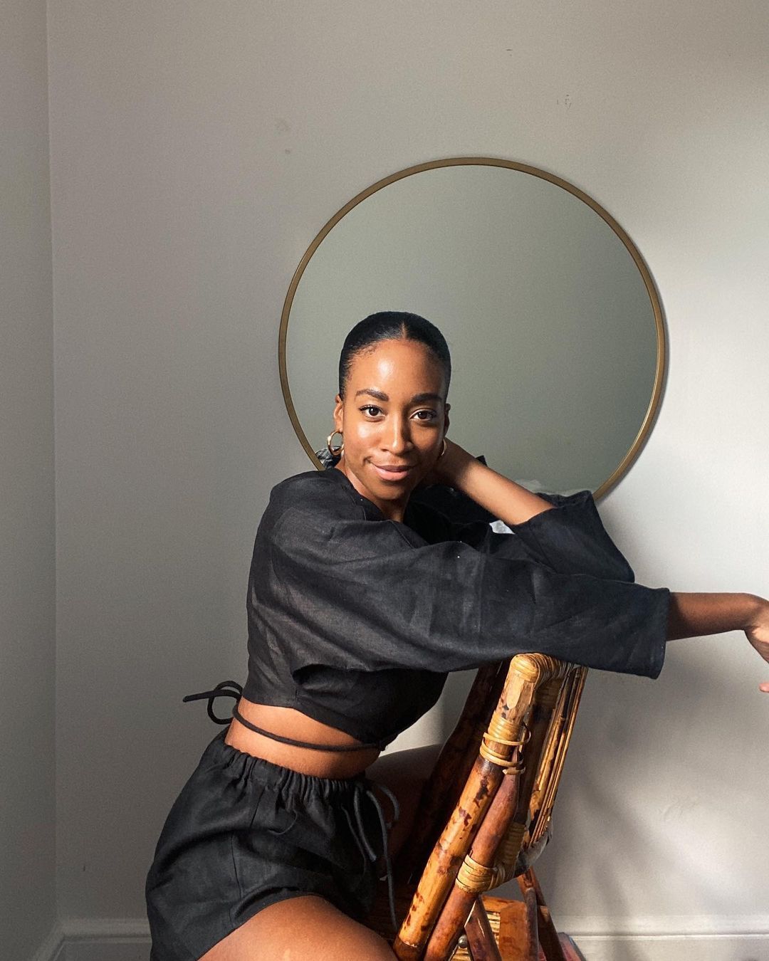 Midriff Flossing Is Still a Thing—Here’s How to Pull It Off | Who What Wear