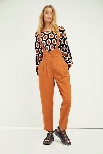 The Best Fashion Moments from Marvel's WandaVision | Who What Wear