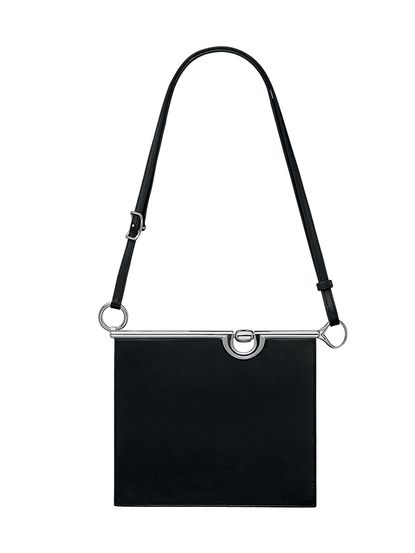 We Can't Stop Talking About the 2D Bag Trend | Who What Wear