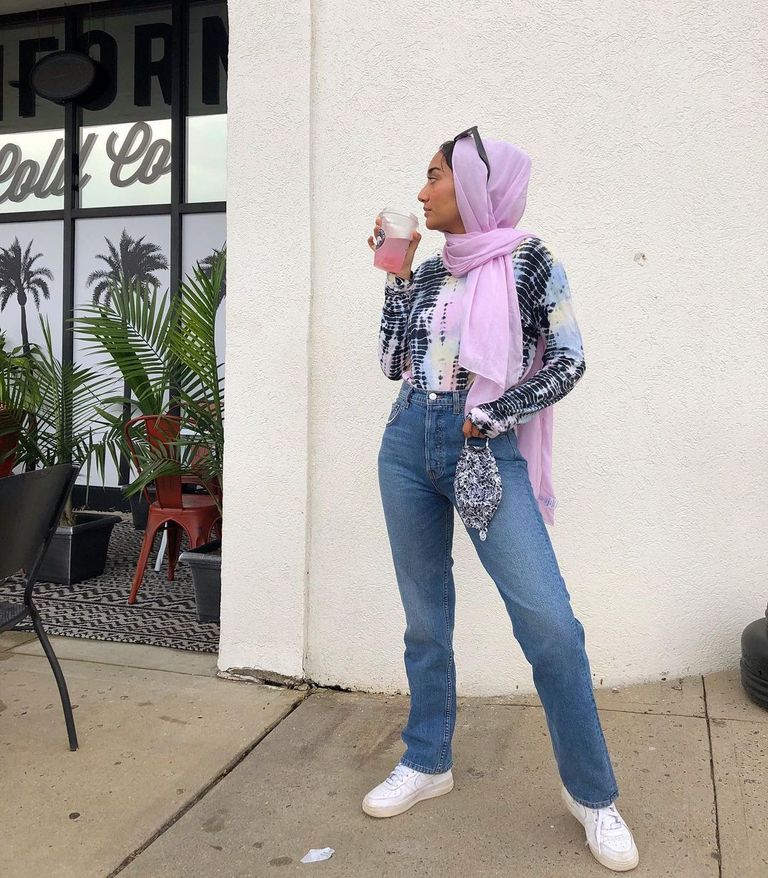 6 Clothing Brands Women in Their 20s Wear on Repeat | Who What Wear