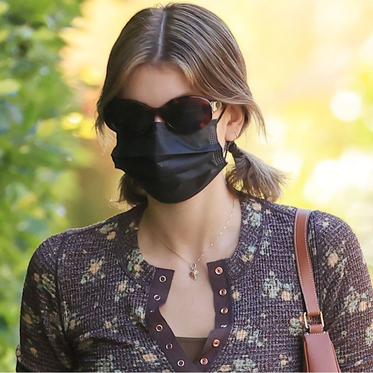 Kaia Gerber's Leggings and $48 Tee Go Together Like PB&J | Who What Wear